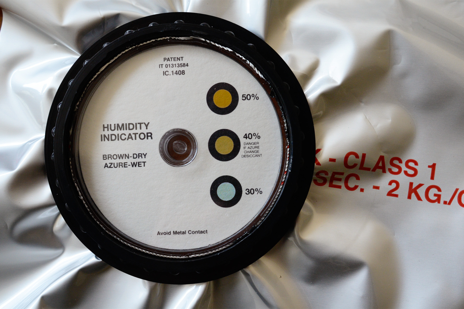 Protection with Cobalt-Free HIC – Humidity Indicators Cards